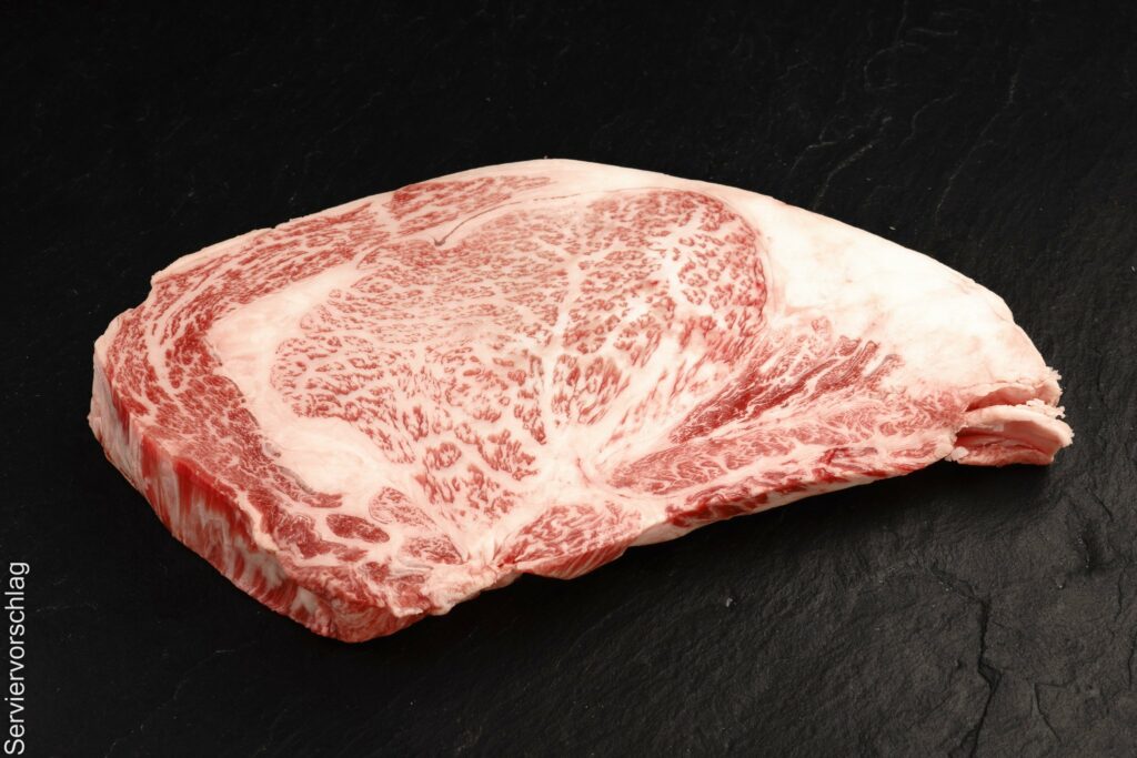 Japan Wagyu A5+ online kaufen – Premium Wagyu aus Japan - Tellermitte